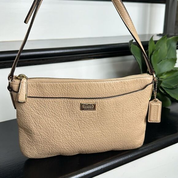 Coach | Bags | Coach Genuine Leather Crossbodyshoulder Handbag Purse ...